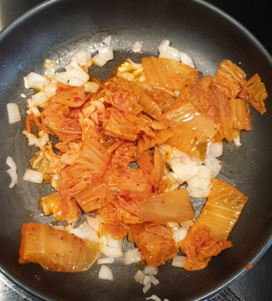 RECETTE DE RIZ FRIT AU KIMCHI Une recette Coréenne excellente