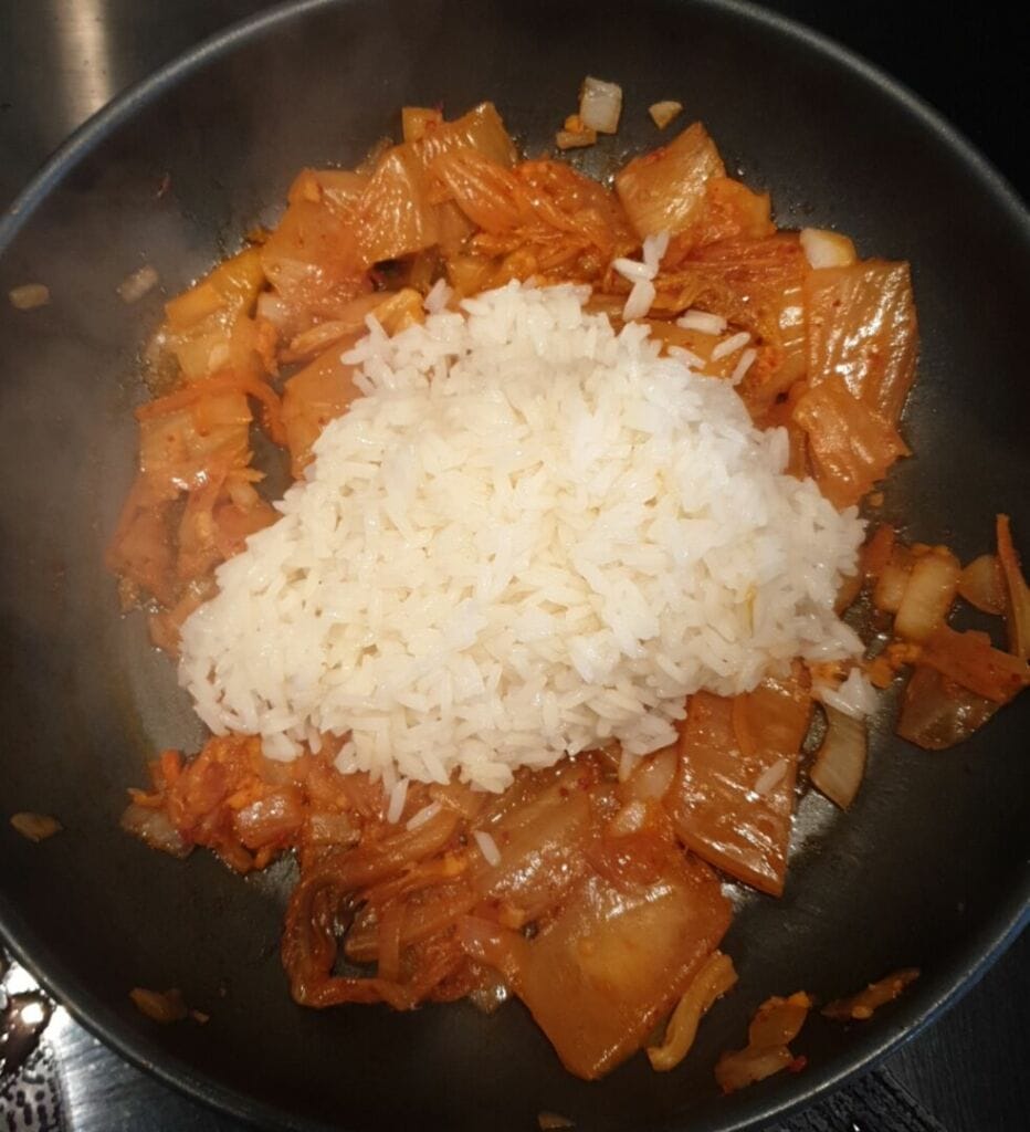 RECETTE DE RIZ FRIT AU KIMCHI Une recette Coréenne excellente