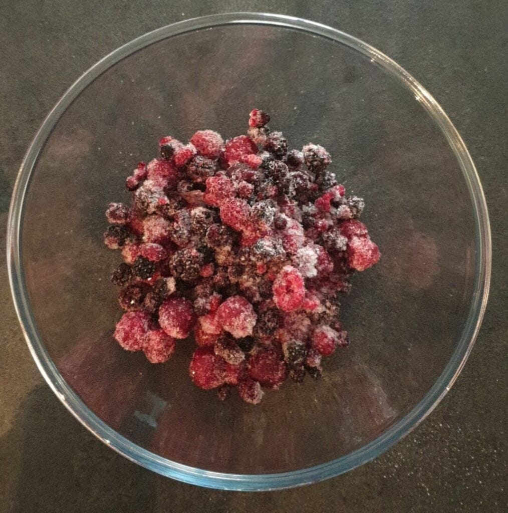 Recette de coulis de fruits rouges maison. Pour accompagner les desserts