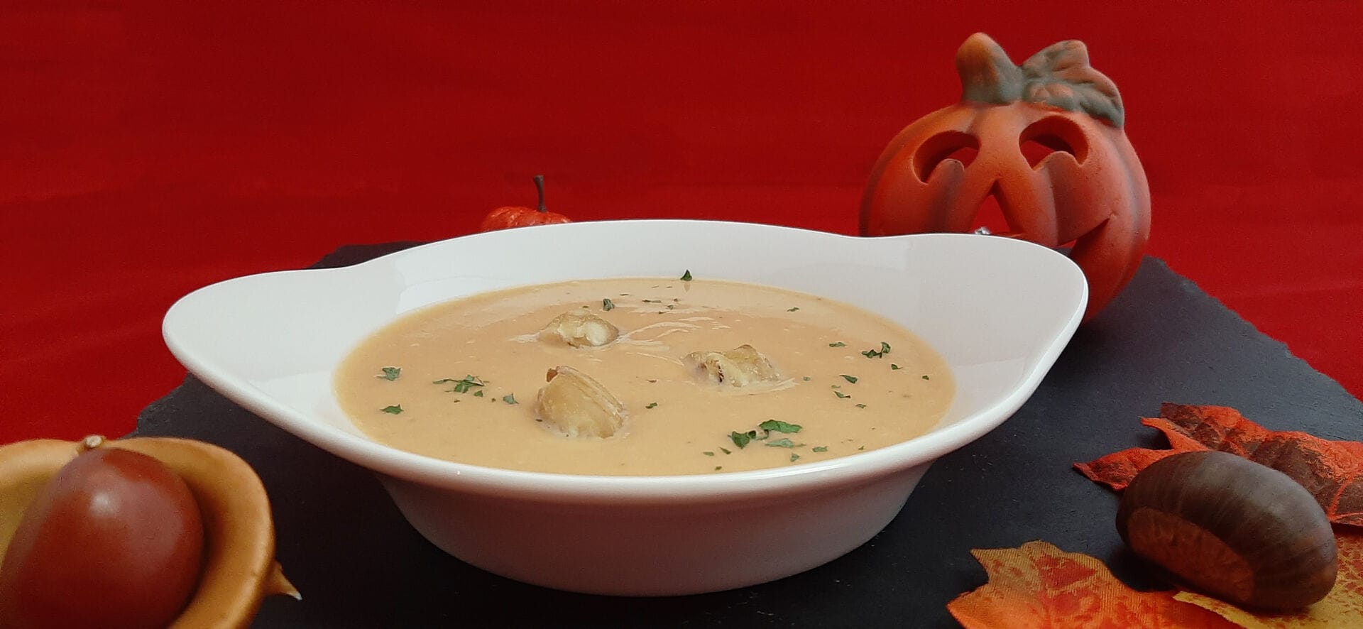 Courge muscade. Recette de velouté ardéchoise aux châtaignes fraîches