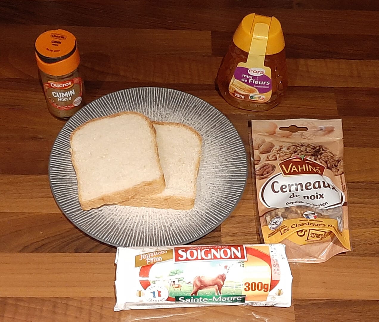Découvrez la Recette du Toast Chèvre Chaud au Miel pour l'apéritif