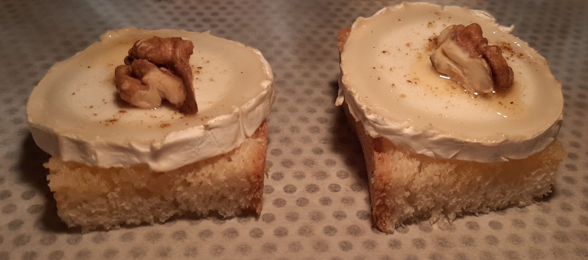 Découvrez la Recette du Toast Chèvre Chaud au Miel pour l'apéritif