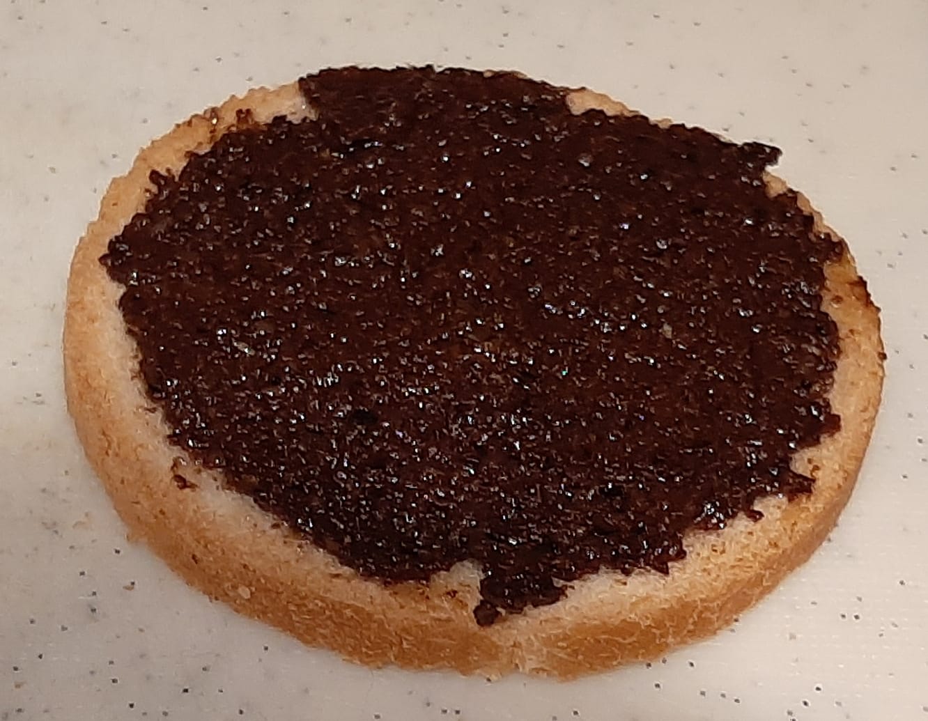 Toast tapenade. Recette pour accompagner votre plateau apéritif dinatoire