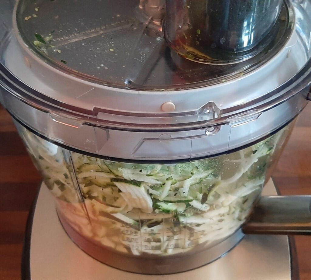 Flan de courgettes healthy. Une recette délicate à préparer la veille.