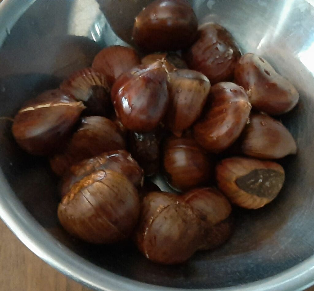 Cuisson des châtaignes à l'eau. Voici comment faire