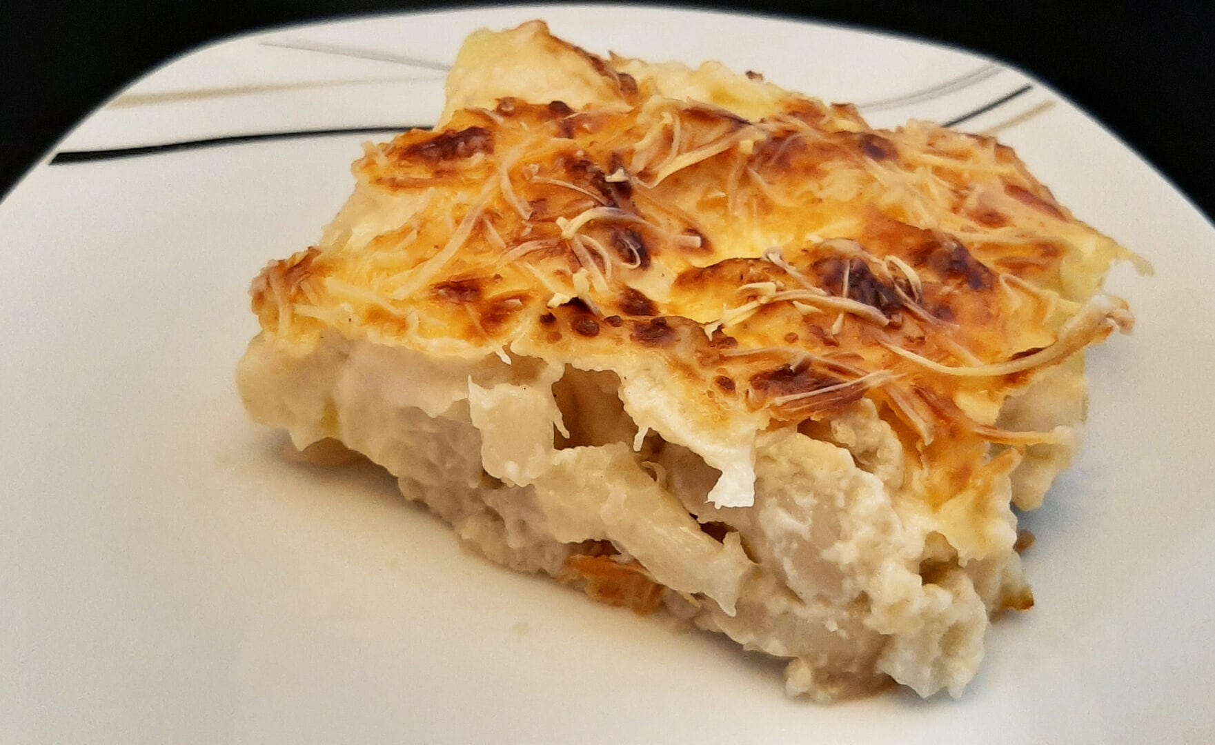Gratin de chou-fleur aux pommes de terre et sauce béchamel