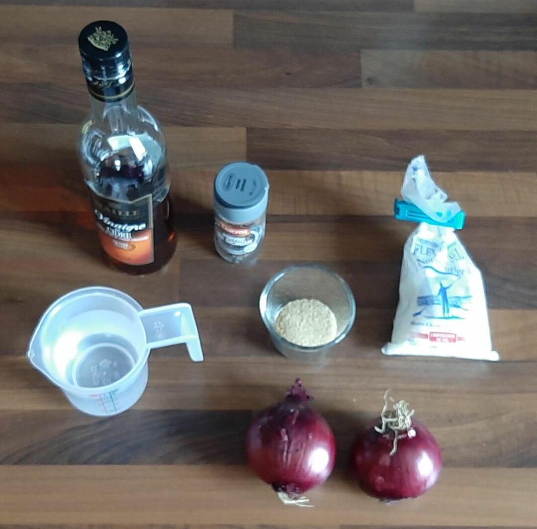 Pickles oignons rouges. Recette pour relever la saveur des plats.