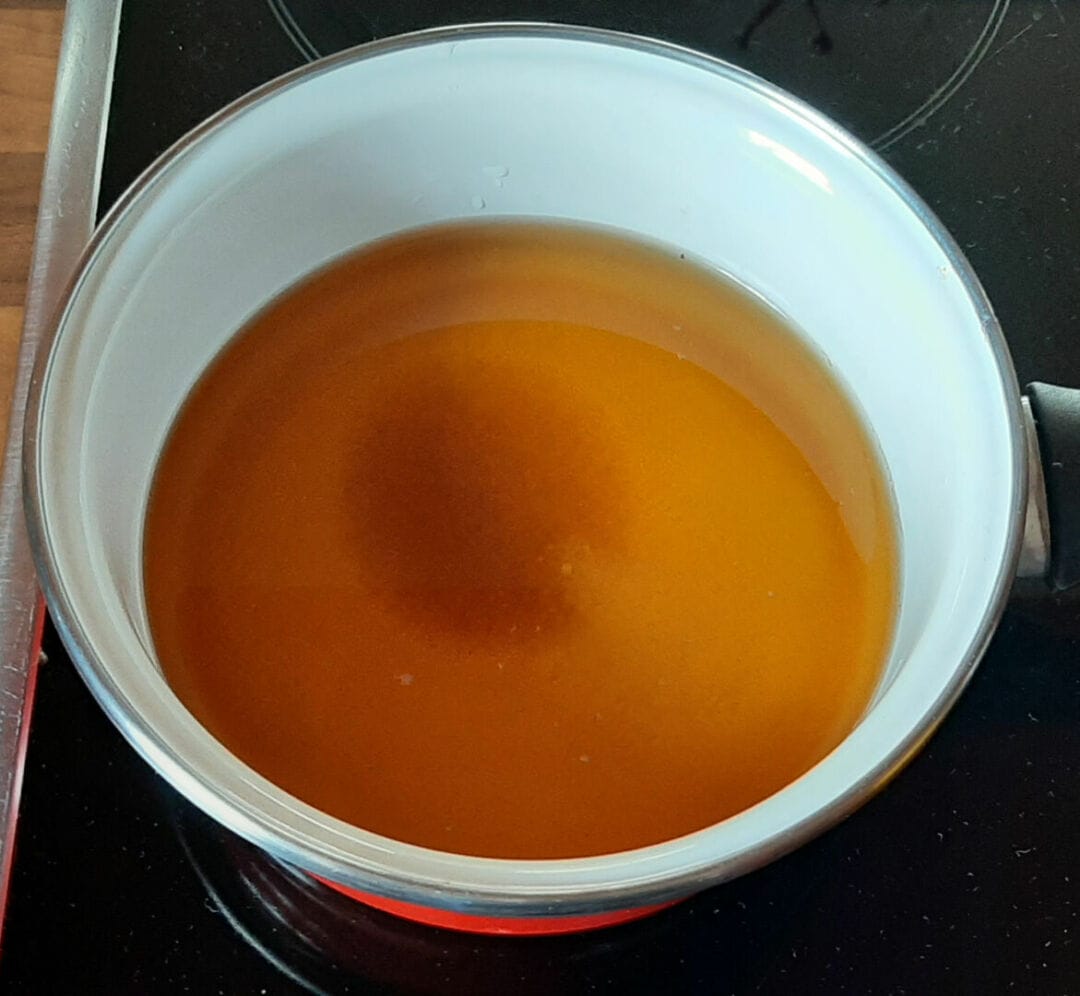 Pickles oignons rouges. Recette pour relever la saveur des plats.