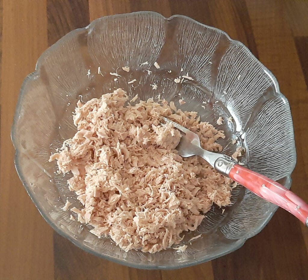 Rillettes de thon au Saint Môret. Une recette pas cher pour l'apéro