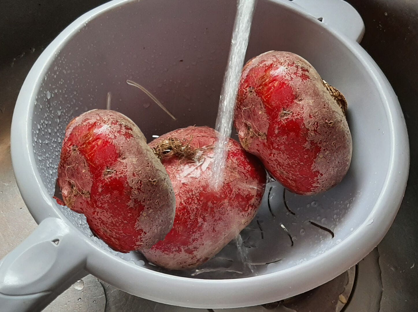 Salade de betteraves rouges. Recette estivale économique.