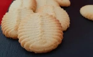 Biscuits aux amandes. Une recette de petits gâteaux tendres.