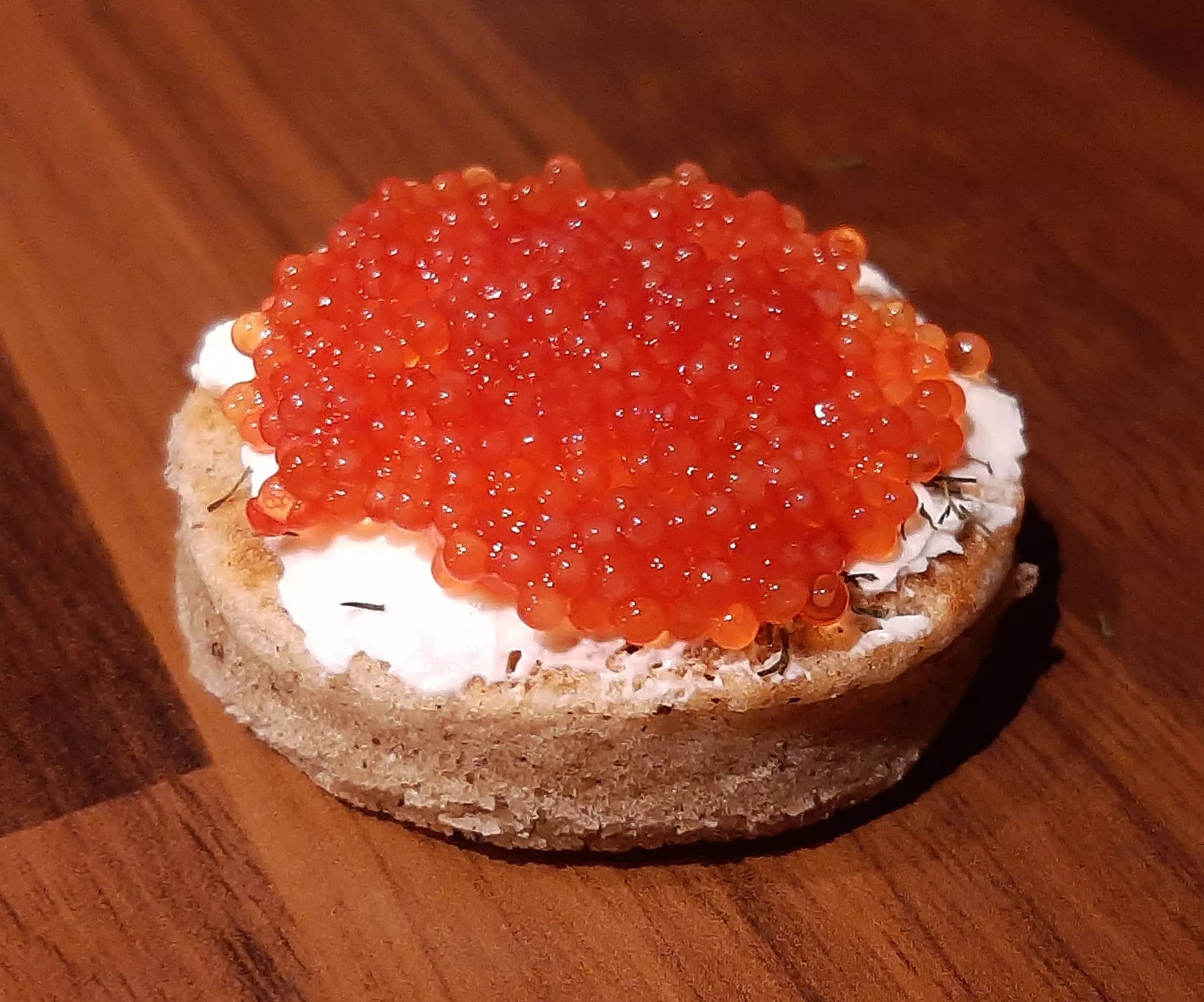 Blinis œufs de lompe. Une recette de toasts à servir lors d'un apéro