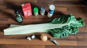 Côtes de blettes à la sauce tomate. Une recette économique