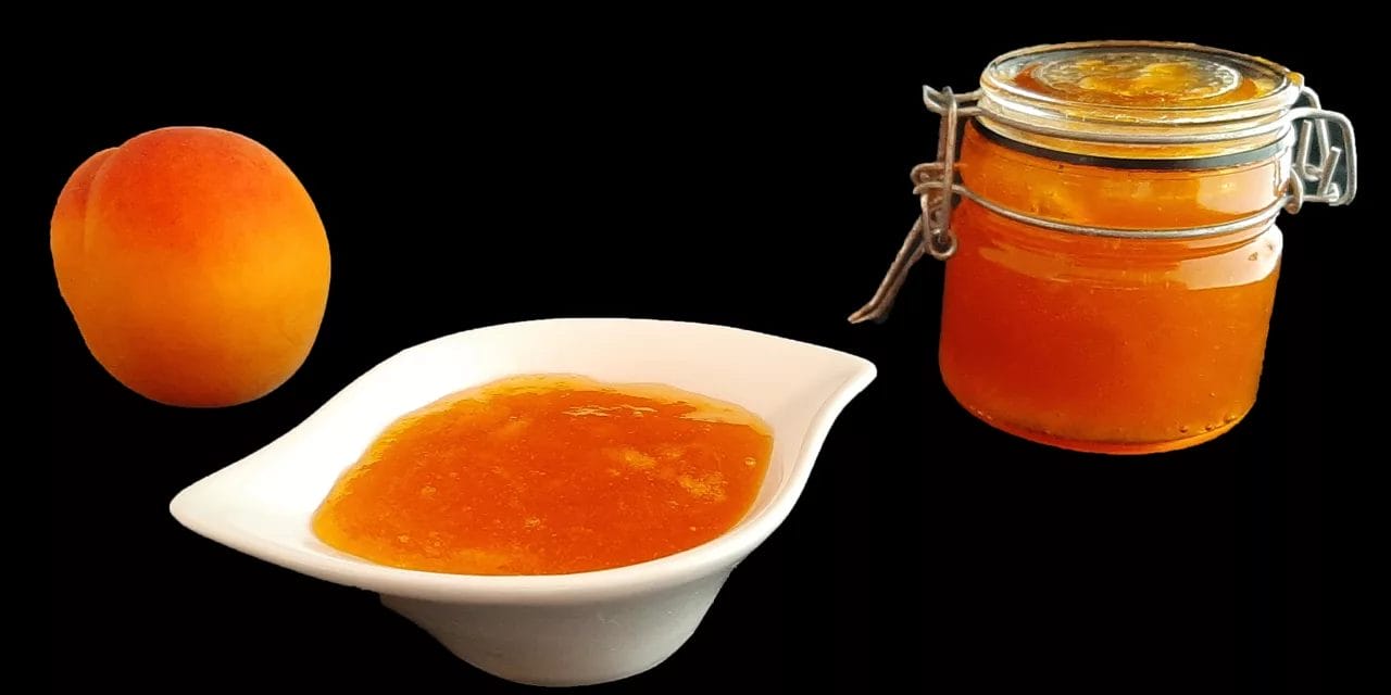 Confiture d'abricots : la recette de ma grand-mère peu sucrée